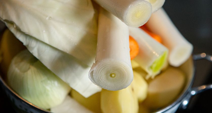 Ukusno poriluk varivo s mesom - moj recept!