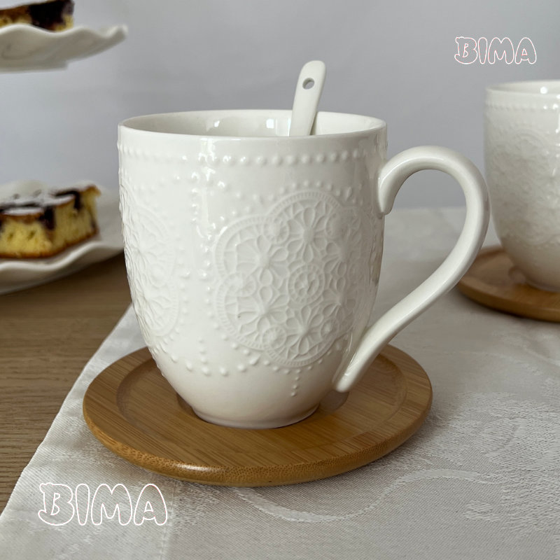 Porculanske šalice za čaj - s drvenim tanjurićima 2/1