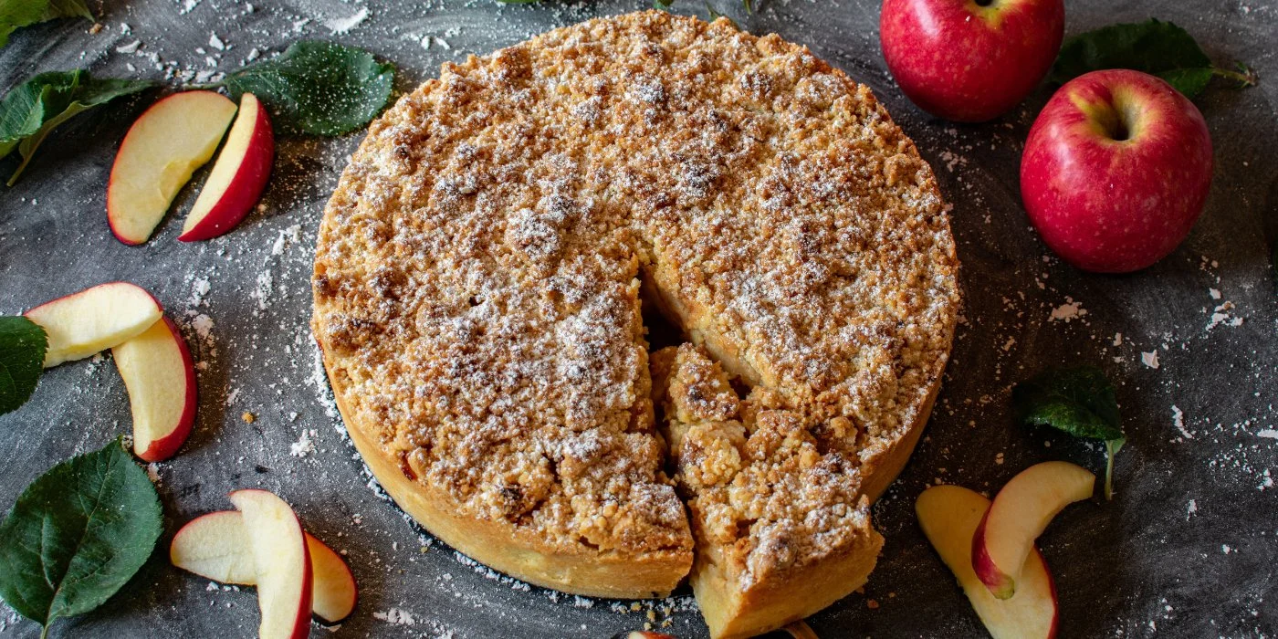 Brzi kolač od jabuka i jogurta